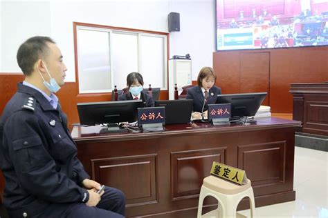 达州市检察院组织开展重罪案件庭审观摩暨评议活动