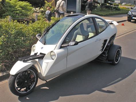 Carver One The Ultimate 1 Seater Car Elio Motors Vehicles Automotive