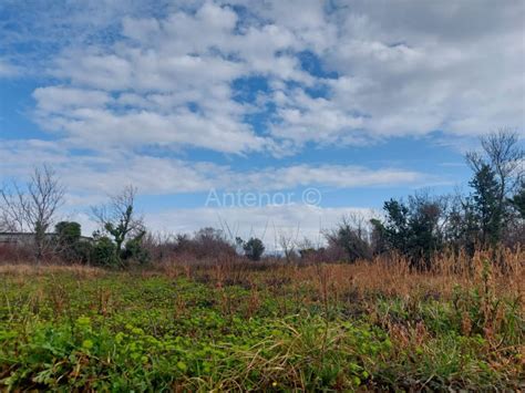 Zemljište Prodaja Grbe 616m2