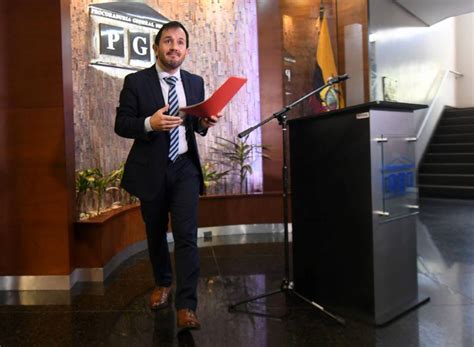 Por Usar Nave Del Estado Con Iván Granda María Paula Romo Enfrentaría