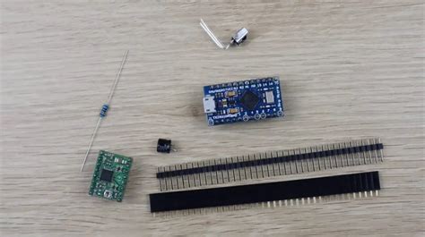 arduino automatic blind opener works with a remote control and alexa