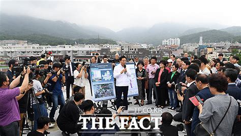 오세훈 시장 북한산 주변 고도 완화 최대 15층까지 [tf사진관] 포토 기사 더팩트