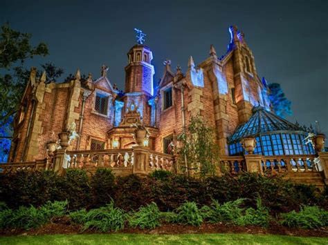 Haunted Mansion Walt Disney Worlds Magic Kingdom Destinationwera