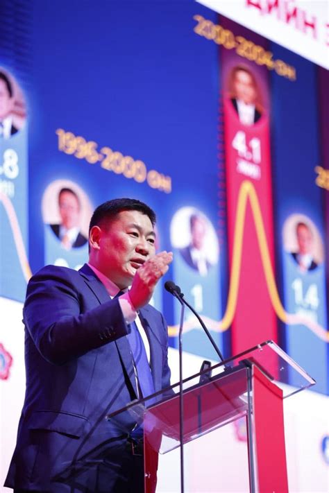 Баянхонгор аймгийн Засаг дарга Д Мөнхсайхан бусдад давуу байдал бий болгож Авлигын эсрэг хууль