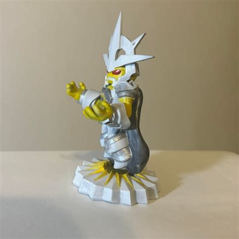 Custom Luminous R Skylanders