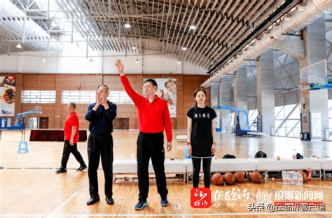 临沂一中女篮勇夺20202021年中国高中篮球联赛南赛区女子组冠军 比赛