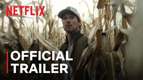 The Signal Trailer Peri Baumeister And Florian David Fitz Starrer The