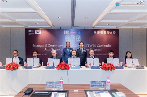 ឯកឧត្តមរដ្ឋមន្ត្រី ជា វ៉ាន់ដេត និងឯកឧត្តមឯកអគ្គរដ្ឋទូត Park Jung Wook