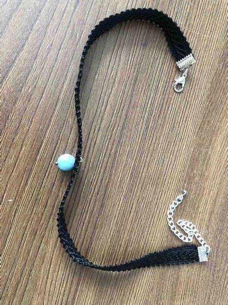 Чокеры модный тренд этого лета Модные чокеры ручной работы из экокожи и из тесьмы с камнями