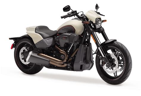 새로운 퍼포먼스로 탄생한 드래그 머신 할리데이비슨 Fxdr 114 월간모터바이크