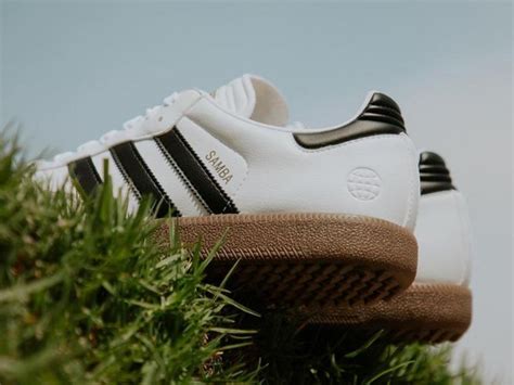 아디다스 오리지널스 삼바 골프화로 다가온다 슈프라이즈 컬처