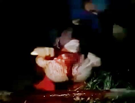 【超！閲覧注意】人間を2分かけて斬首する動画、どんな処刑方法より地獄だった ポッカキットポッカキット