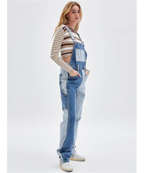 Guess（ゲス）の「guess Originals Color Block Overalls（サロペットオーバーオール）」 Wear