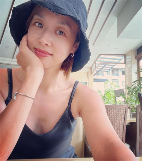 강경준♥ 장신영 애둘맘의 과감한 노출…부부 여행 갔나