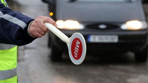 При спецакция Полицаи хванаха мъж с нелегално такси в Хайредин