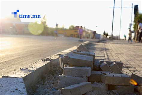 Явган хүний зам талбайг шуурхай засварлахыг үүрэг болголоо