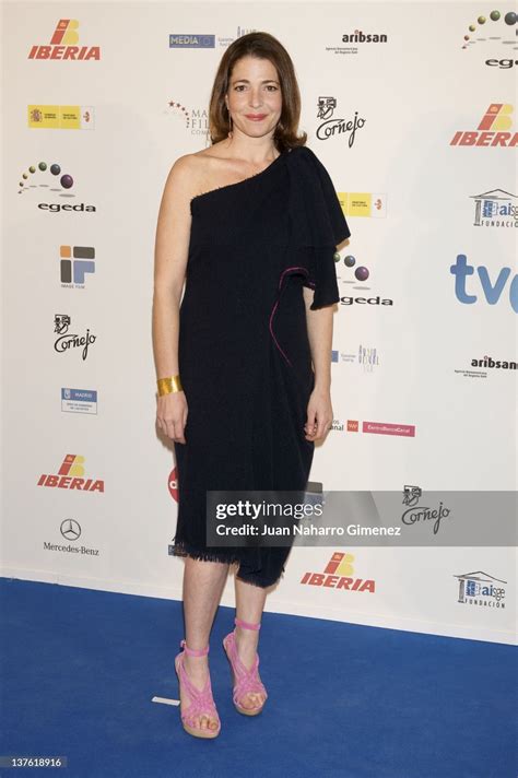 Nora Navass Feet