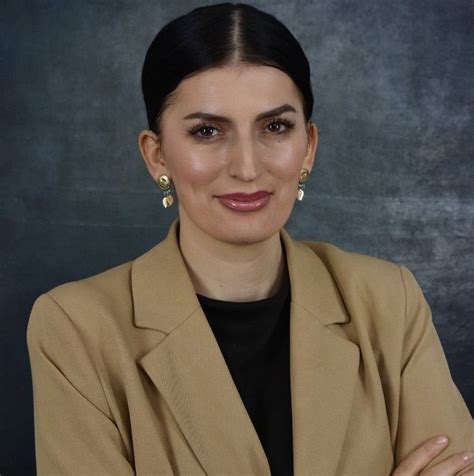 Saranda Ramaj Saranda Ramaj Added A New Photo