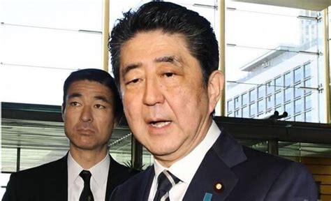 安倍亲自承认将为出席平昌冬奥会开幕式访韩 举行首脑会谈 安倍 文在寅 慰安妇 新浪军事 新浪网