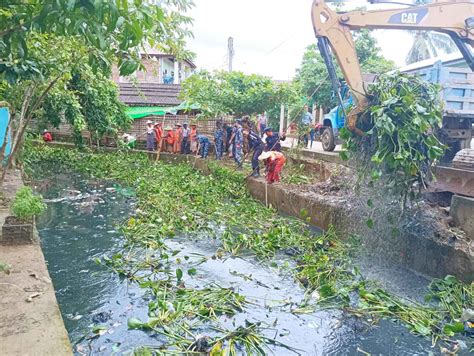 သဘာဝဘေးအန္တရာယ် ကျရောက်သောဒေသများတွင် တပ်မတော်မှ ကူညီကယ်ဆယ်ရေး အဖွဲ့များက ကူညီကယ်ဆယ်ရေးနှင့် ပြန