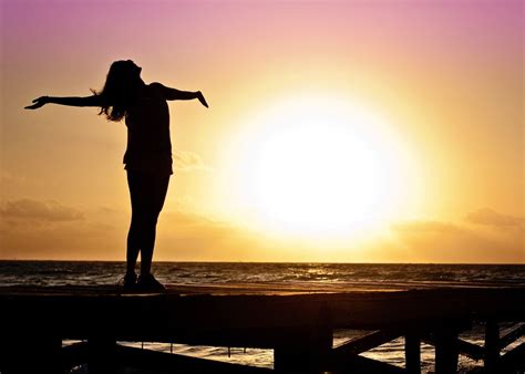 Lucky Girl Syndrome The Dark Side Of The Positive Thinking Trend