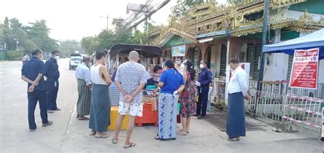 အင်းစိန်မြို့နယ်၌ ဈေးကားများဖြင့် သား၊ ငါး၊ ဟင်းသီးဟင်းရွက်များနှင့် စားသောက်ကုန် ပစ္စည်းများအား