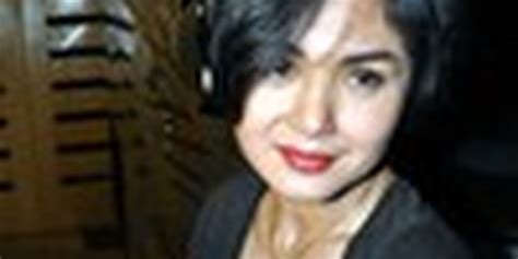 Foto Yuni Shara 593