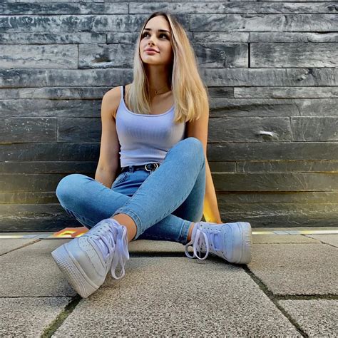 Nellie 💎 Nelliene • Instagram Photos And Videos