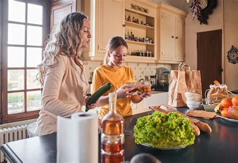 10 Nutrients Vegans Might Be Lacking And How To Get Them