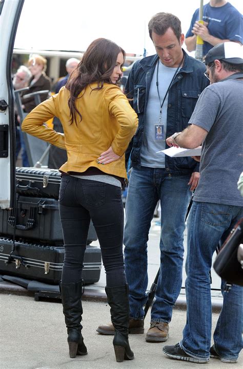 Megan Fox In Tight Jeans On The Set Of TMNT 02 GotCeleb