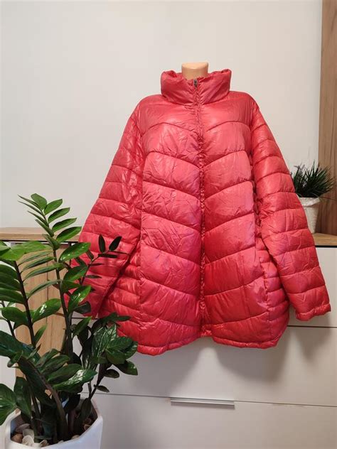 Стьобана куртка супербатал — ціна 1000 грн у каталозі Куртки Купити жіночі речі за доступною