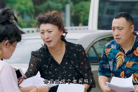 女孩为凑齐医药费，生活过的很艰辛，在最难过的时候遇到了善良的大叔爱情 原创剪辑 女孩为凑齐医药费，生活过的很艰辛，在最难过的时候遇到了善良的大叔爱情 原创剪辑 By Bella