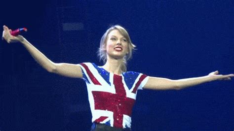 Taylor Swift Red Tour Gifs Find Share On Giphy
