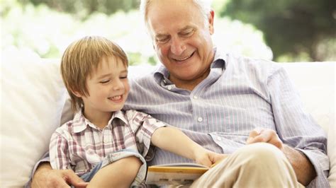 Un Grand P Re Va Chercher Son Petit Fils L Cole Et Se Trompe De Petit Gar On