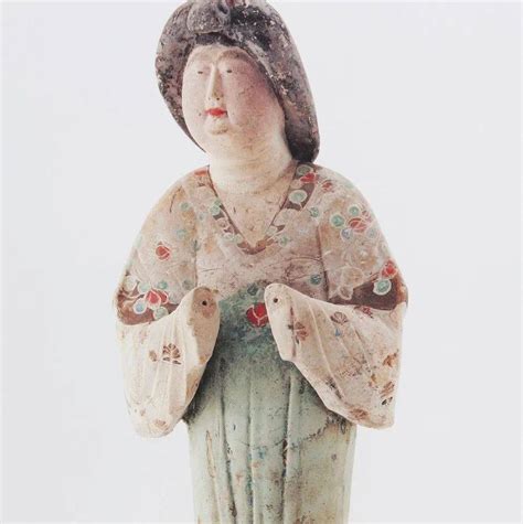唐代仕女俑 · 胖女孩的春天 青花