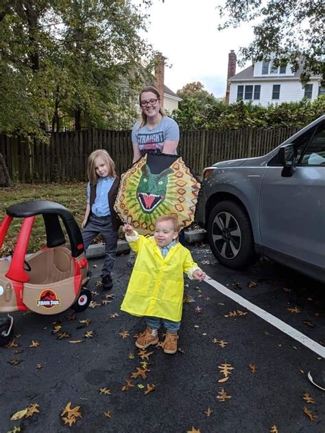 Jurassic Park Yellow Raincoat Diy Halloween Costumes Black Umbrella