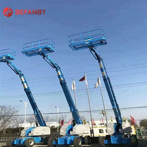 自走式伸縮ブーム型高所作業車 Befanby ディーゼルと電気のハイブリッド ディーゼルエンジン式 工事現場用