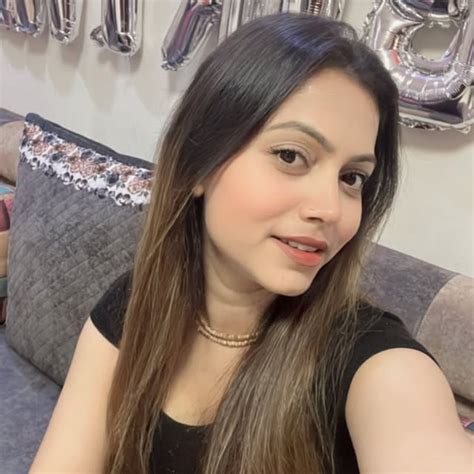 Rohini Gupta Agarwal Bridal Makeup Artist 🧿 Rohinimakeovers