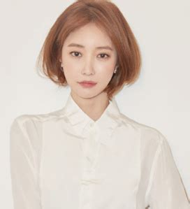 ‘첫 연극 고준희 조승우 응원에 천군만마 “잃어버린 시간 박수로 돌려받길”