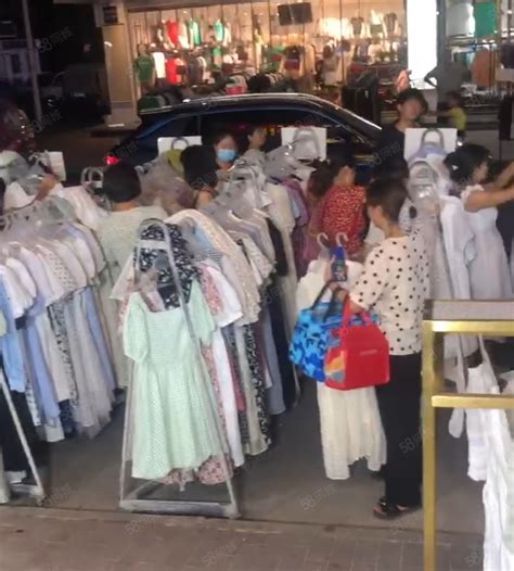 【4图】佳海华联超市对面 旺铺出售 年租金9万 售价120万证件齐全武汉黄陂盘龙城商铺租售生意转让出售 武汉58同城