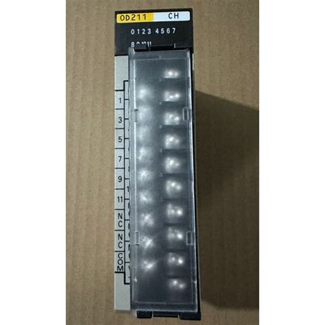 Omron C200H Output Module High Speed 16 Point 5V DC Wide Temp R