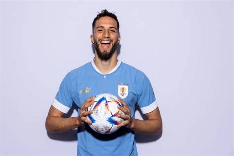 고래 On Twitter 얘도라 우루과이 6번 잘생겼다 🤤 8pcv3oovp6 Twitter