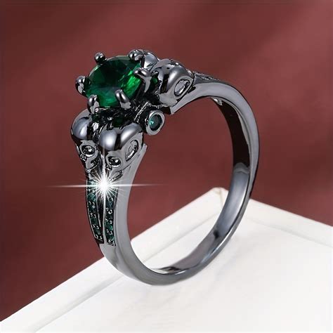 Hip Hop Style Ring Inlaid Scarlet Zirconia Horror Skull Design On The