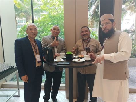 dr hafiz sajid anwar secretary halal executive board jmuim halal pakistan represents jmuim in