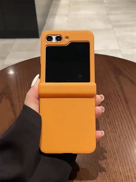 Comfortable Hand Feeling Hinge Phone Case For Samsung Galaxy Z Flip Flip Cover Video In