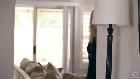 Skin Tight S23e7 Damon Dice Eporner