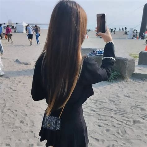 Lana Threads Say More