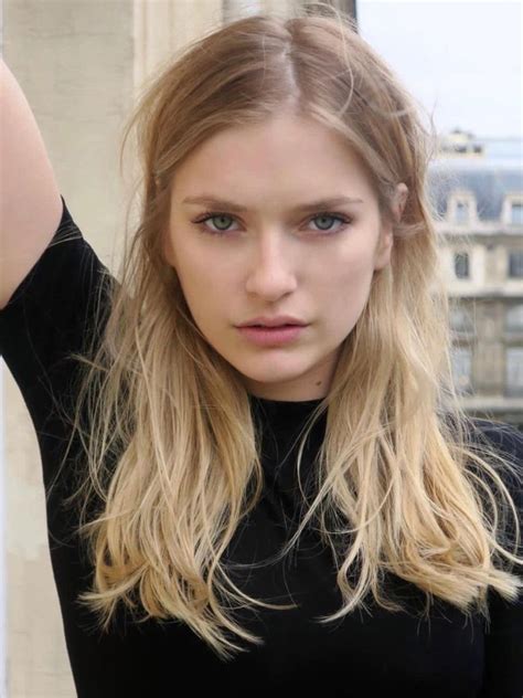 7 Popular French Hair Colors Parisians Always Choose 2025