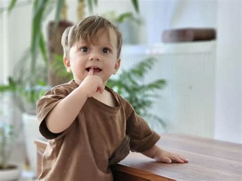 تو دماغی حرف زدن کودکان چه دلایلی دارد ؟ آیا قابل درمان است