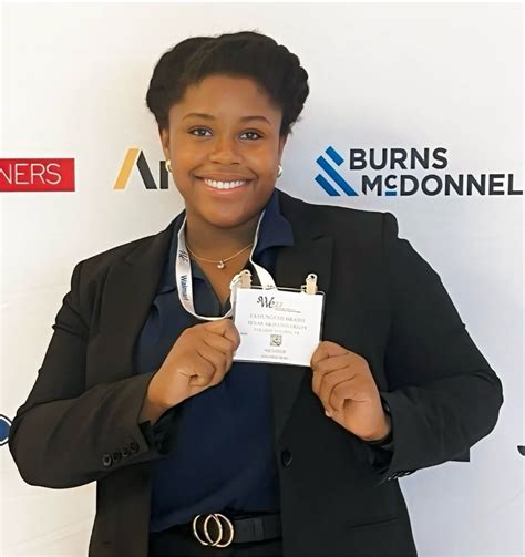 Amaka Ifeduba On Linkedin Stillday9of21 Elevateyourprofessionalpresencewithamaka 33 Comments